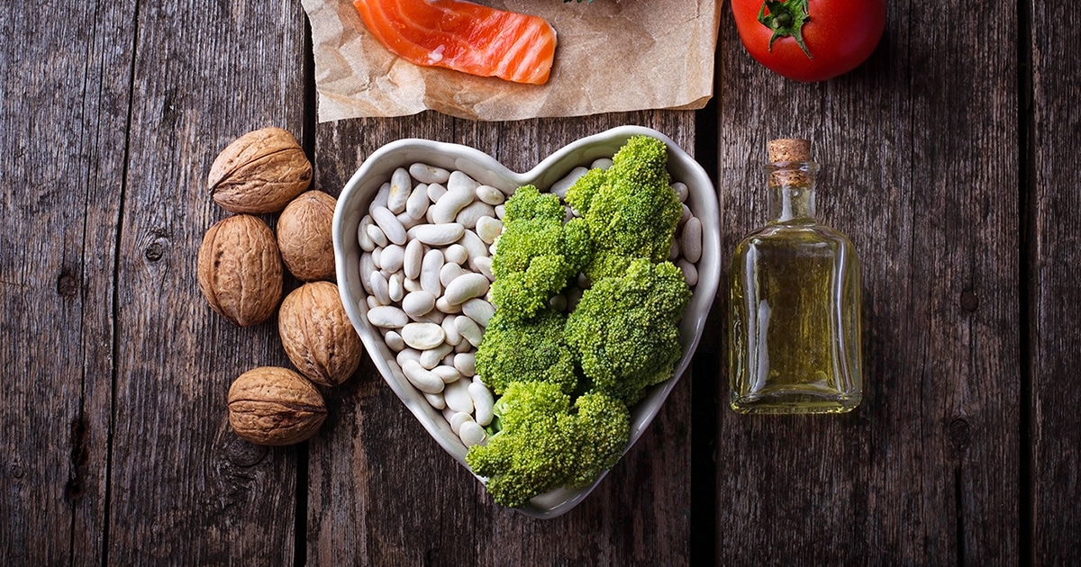 PCOS and Cholesterol | What you need to know and how to lower it naturally